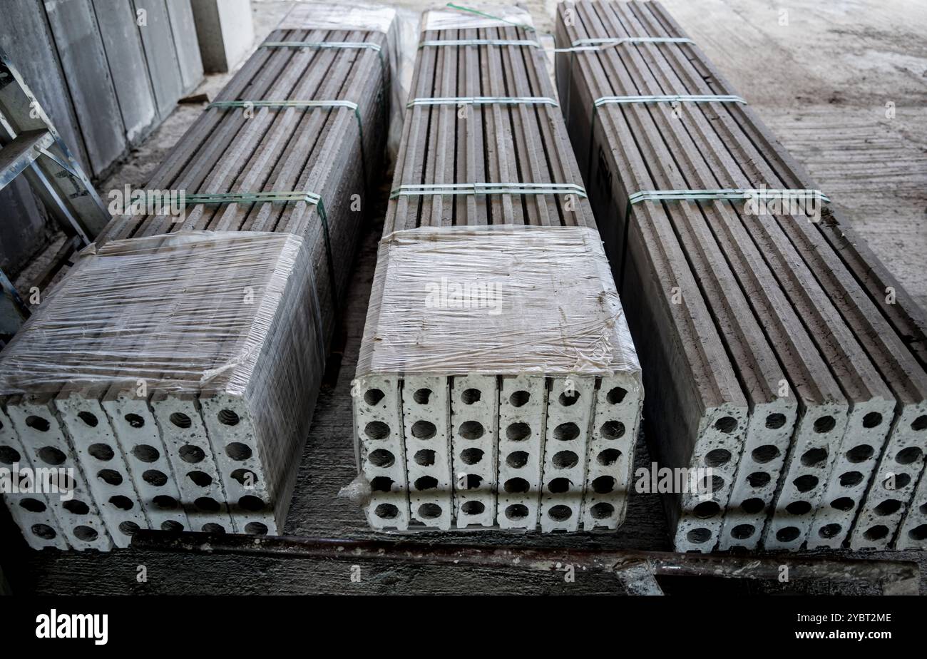 Large concrete bricks hi-res stock photography and images - Alamy