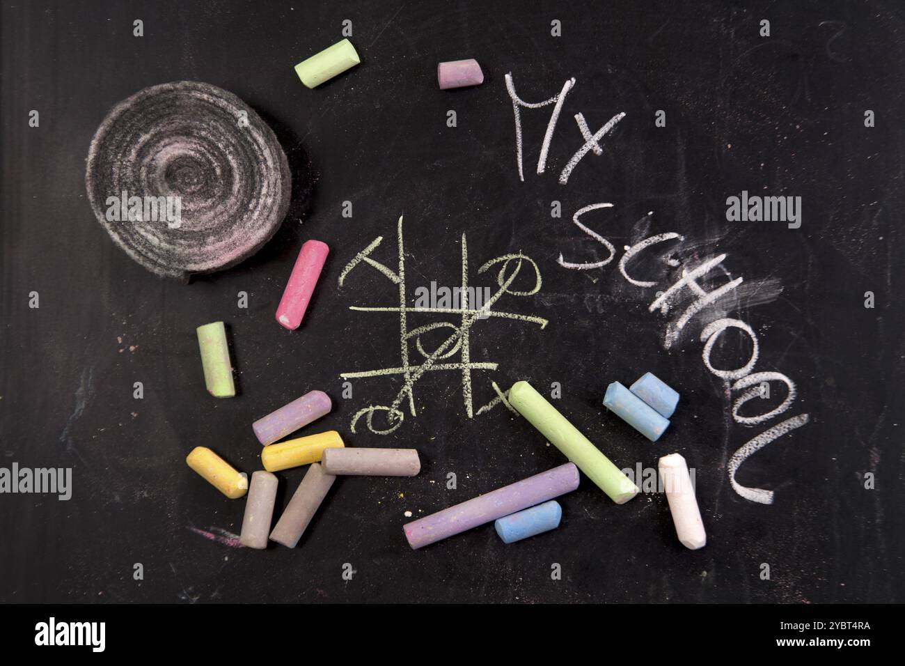 School pens and pencils hi-res stock photography and images - Alamy