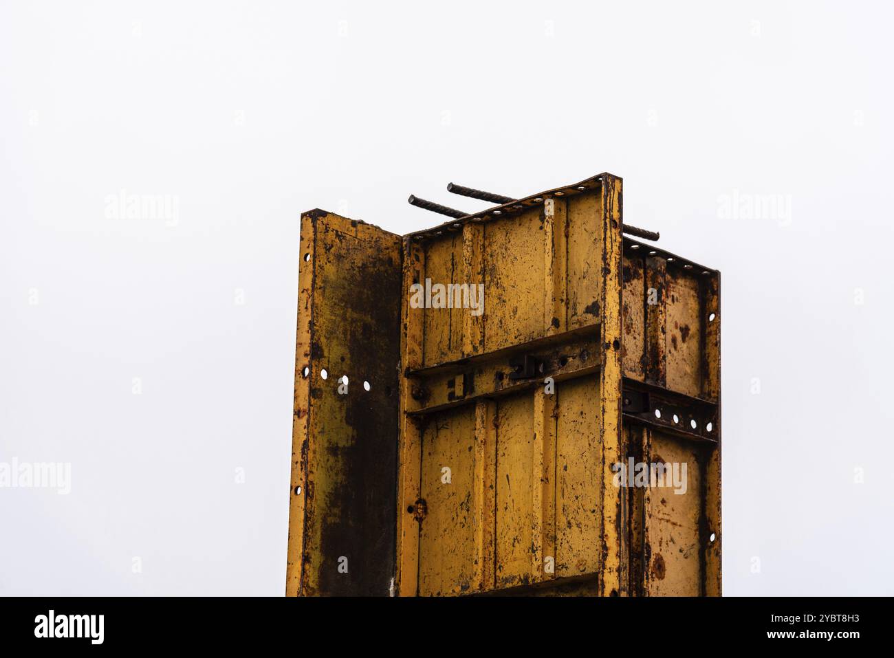 Pillars of colours hi-res stock photography and images - Alamy