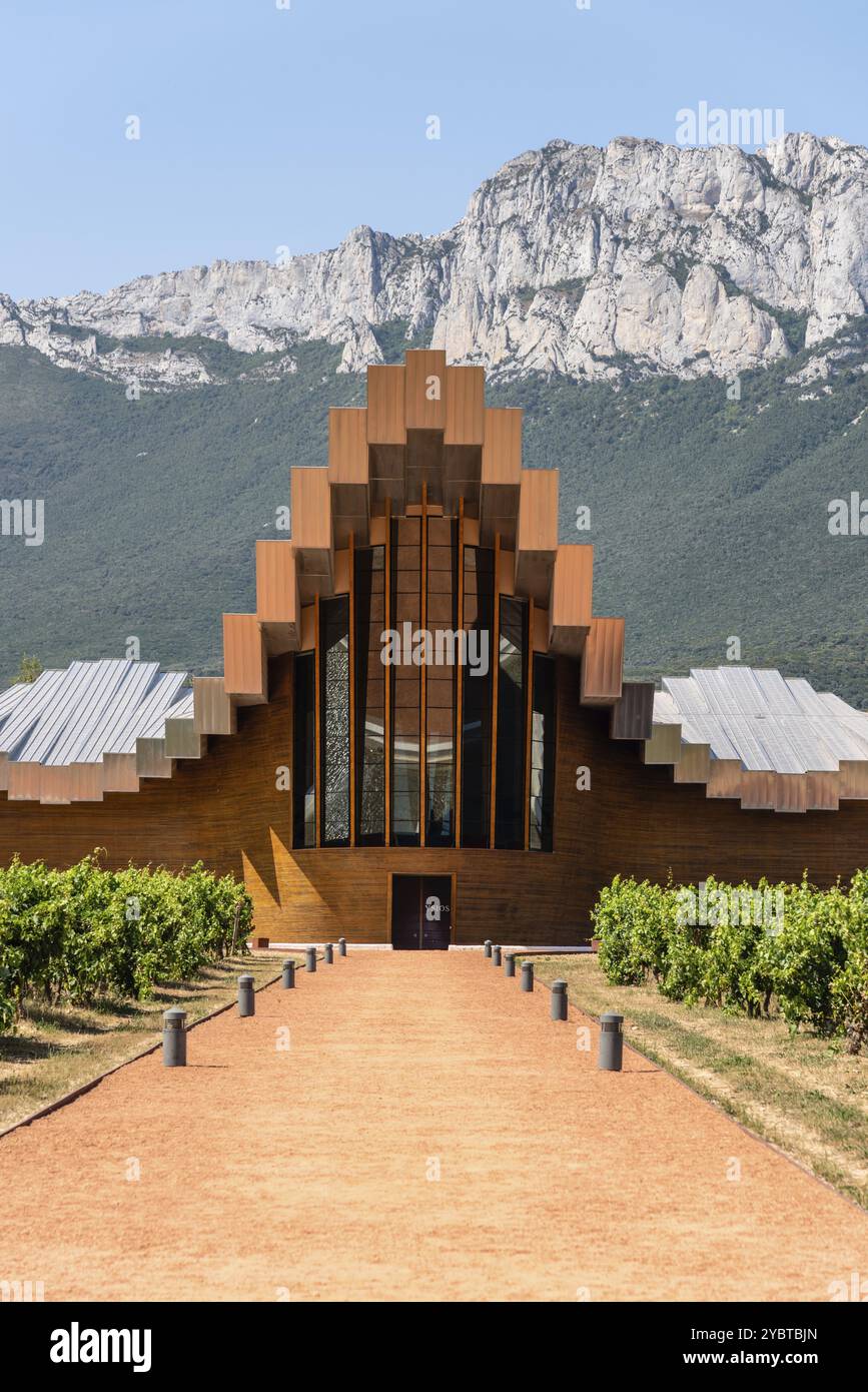 Laguardia, Spain, 6 August 2020: Ysios winery in Alava, Basque Country ...