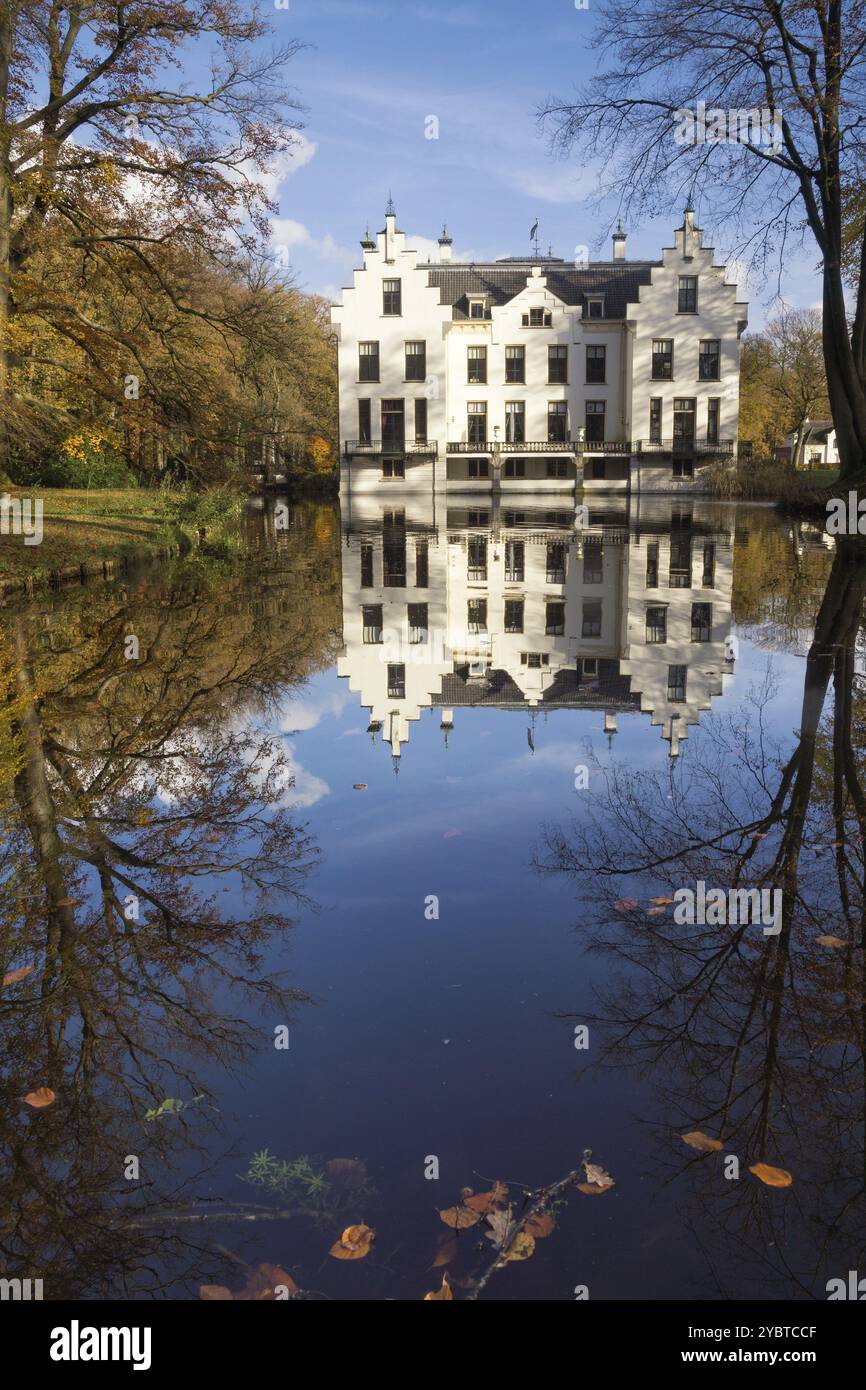 Surrounded by natural moat hi-res stock photography and images - Alamy