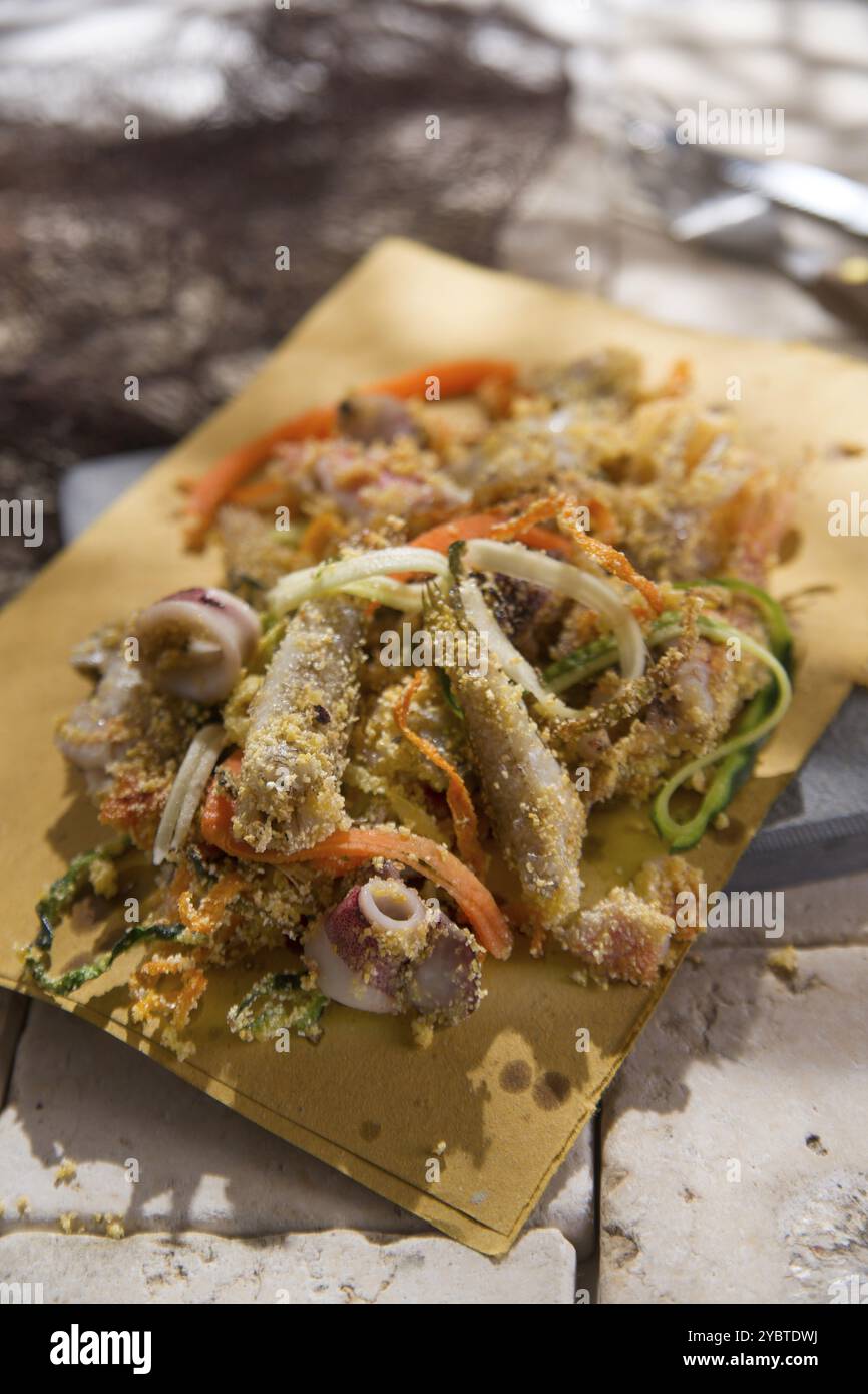 Presentation dish fried fish hi-res stock photography and images - Alamy