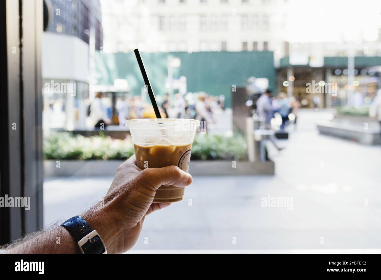 Mans hands holding cup coffee hi-res stock photography and images - Alamy