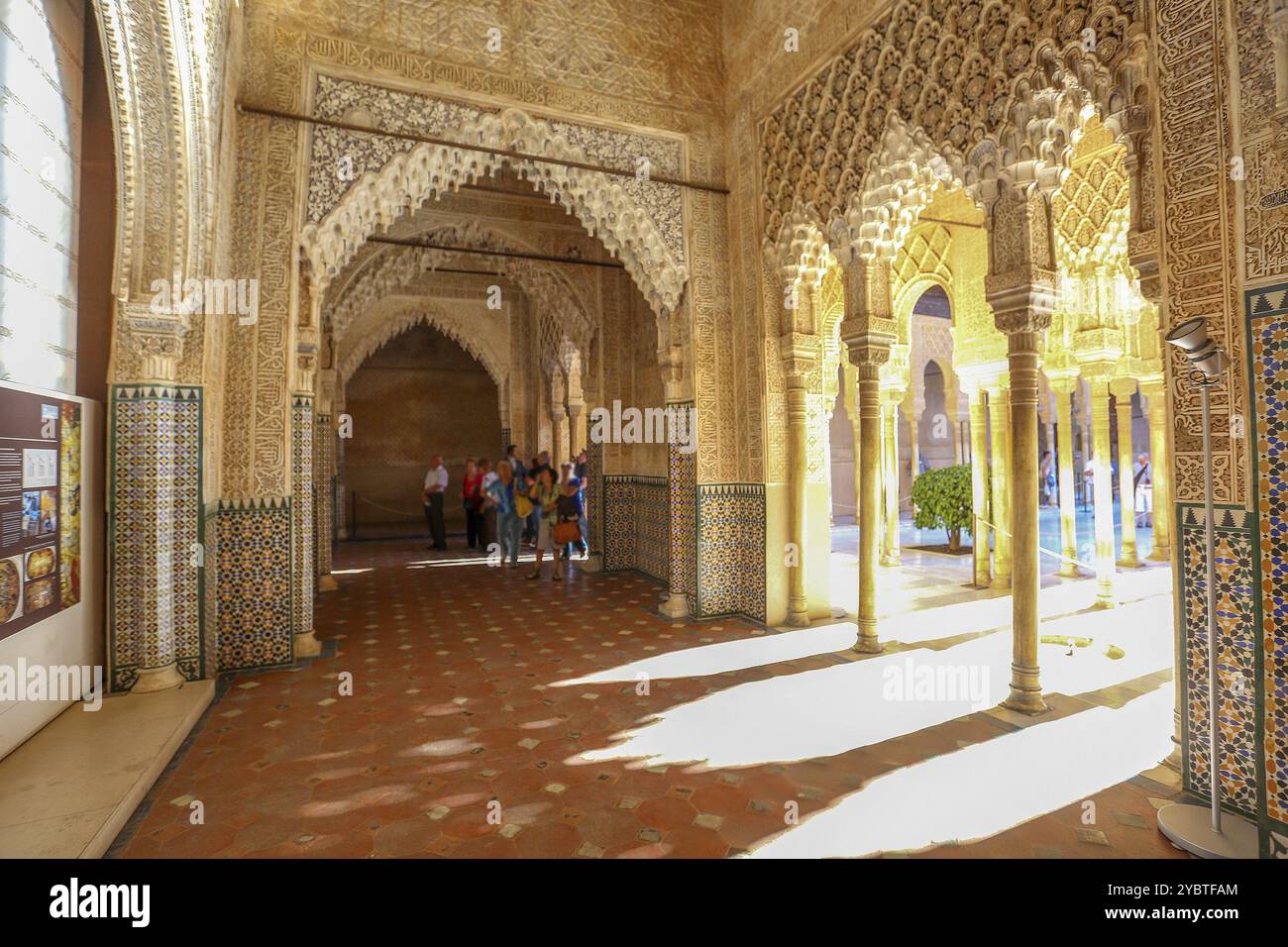 Slightly smaller structure hi-res stock photography and images - Alamy