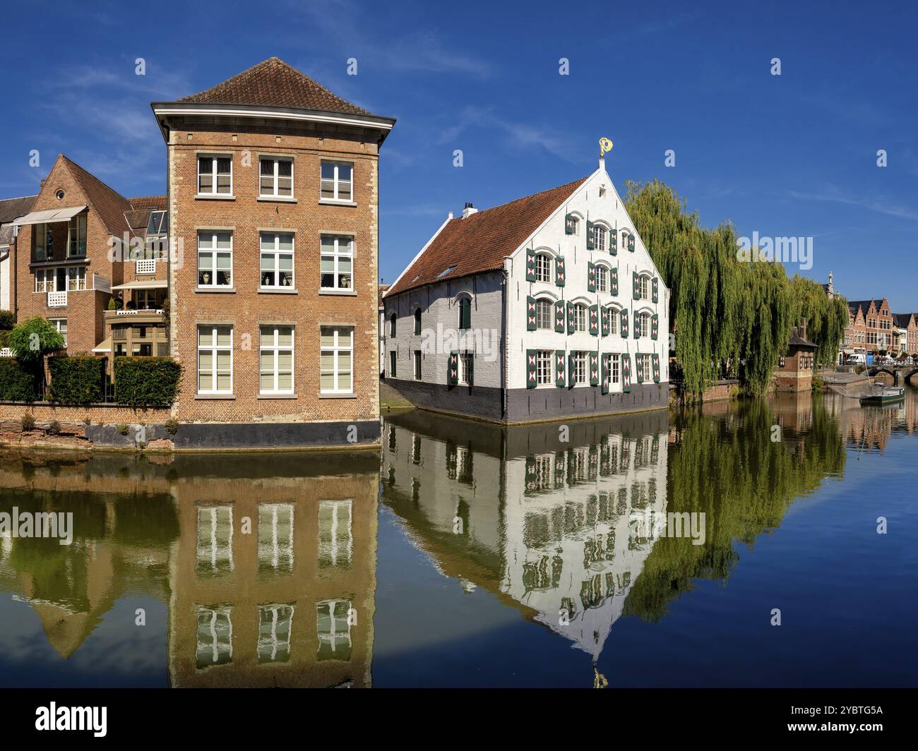 Historical buildings along the river Binnenne in the Belgian city Lier ...