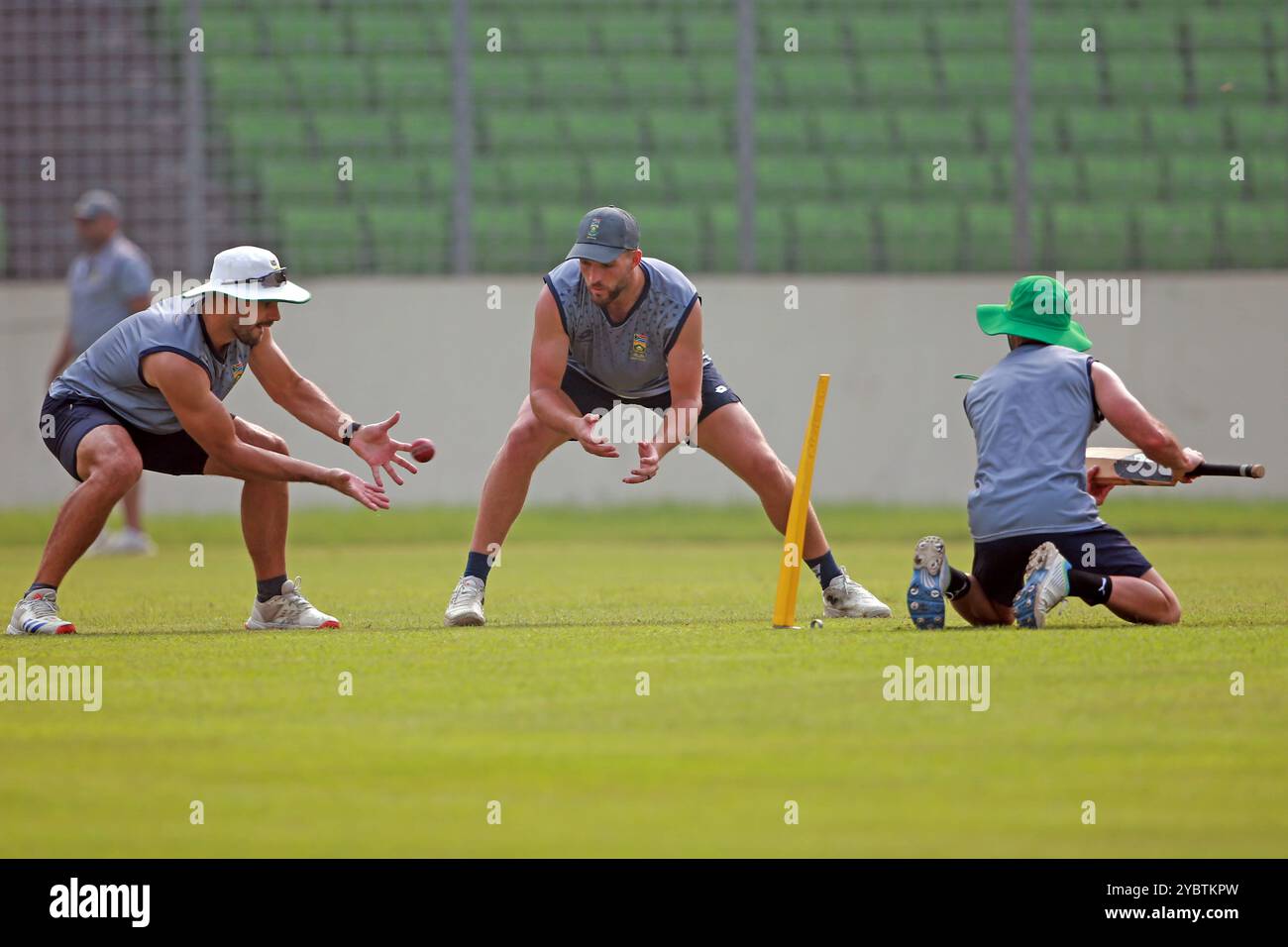 South Africa Team attends practice session at the Sher-e-Bangla ...
