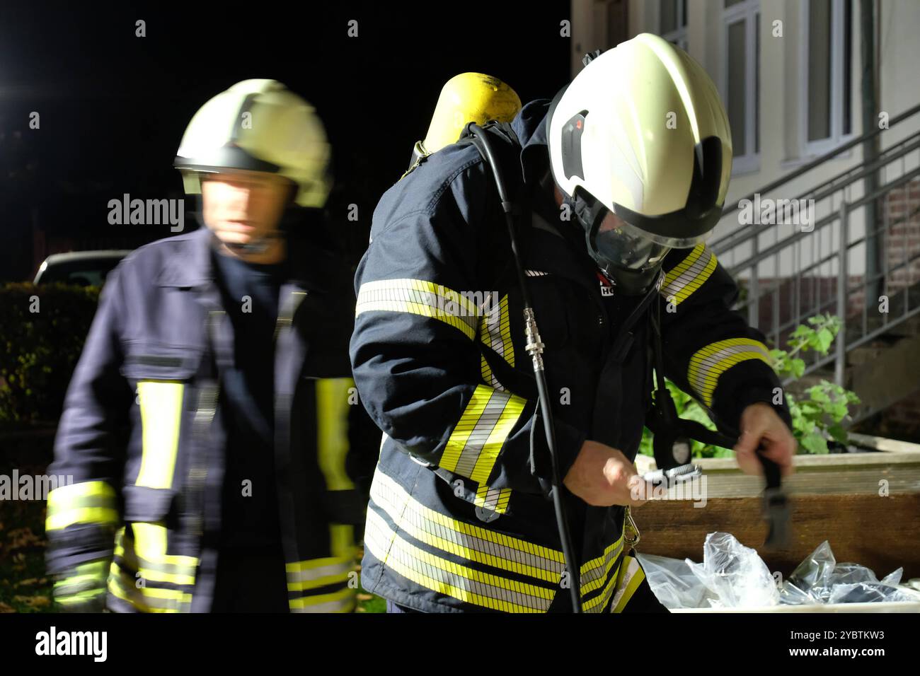 Feuerwehr-Blaulicht Feuerwehr in verschiedenen Bildern und Aktionen in ...