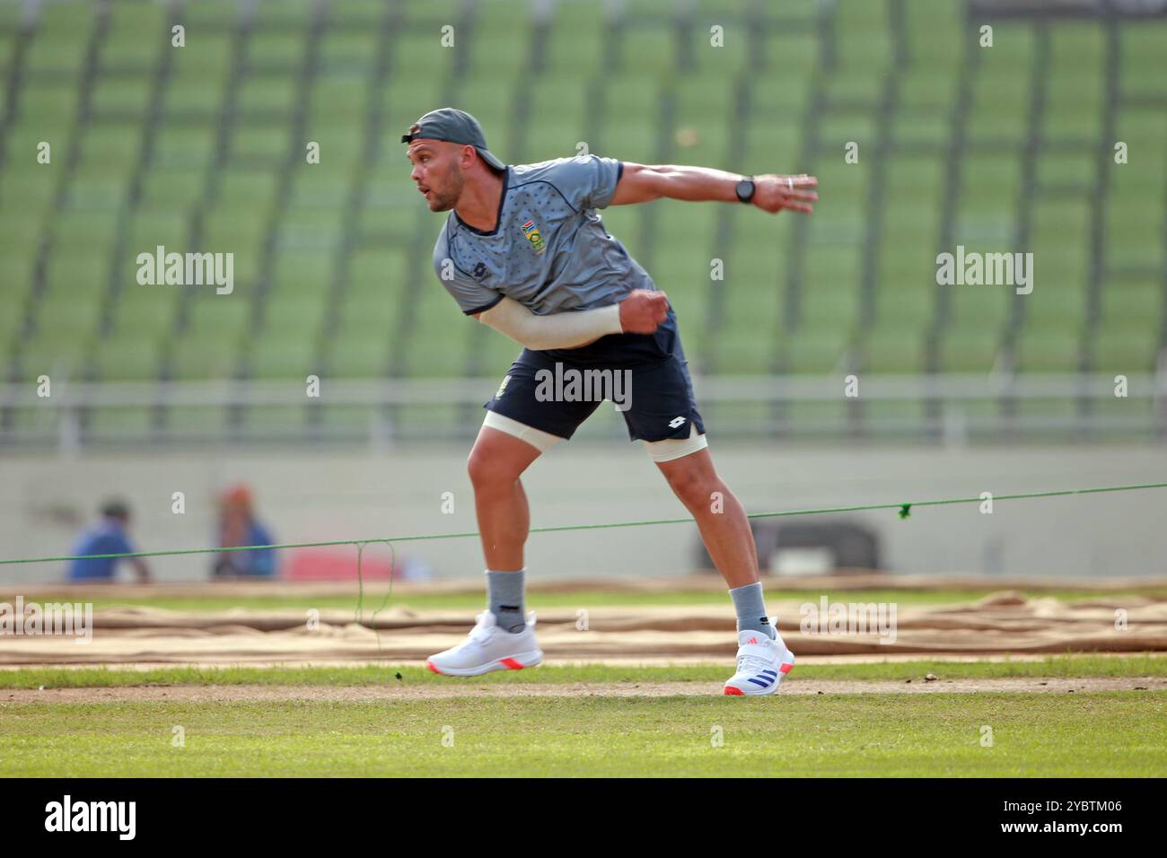 South Africa Team attends practice session at the Sher-e-Bangla ...