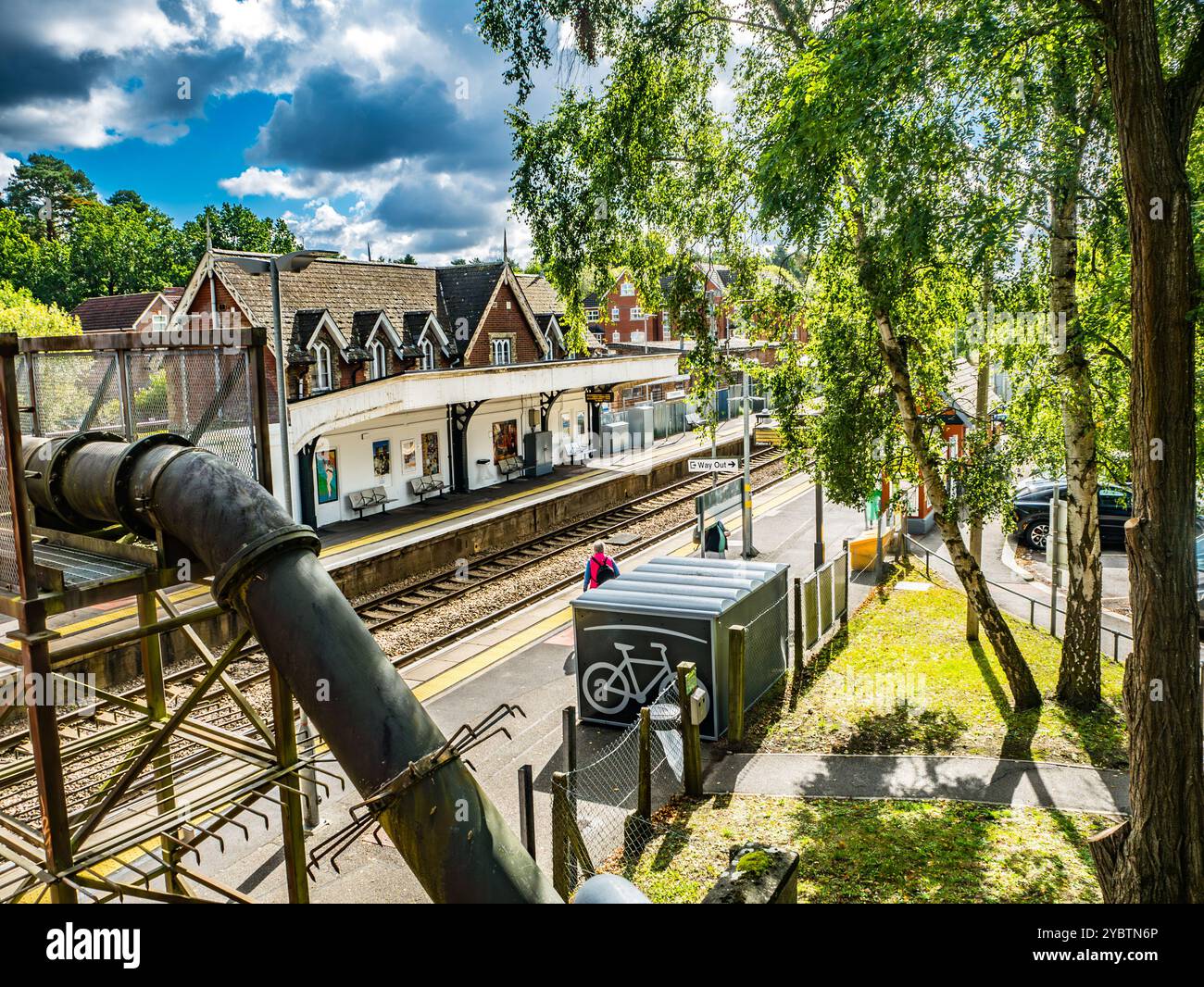 Crowthorne, Berkshire United Kingdom September 12 2024. Crowthorne rail ...