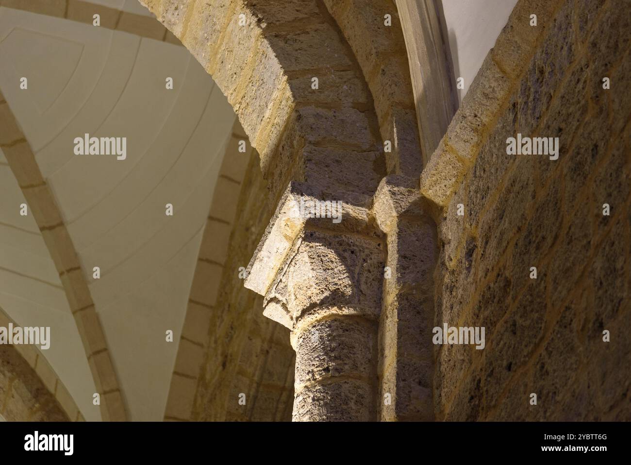 Capital columns in church hi-res stock photography and images - Alamy