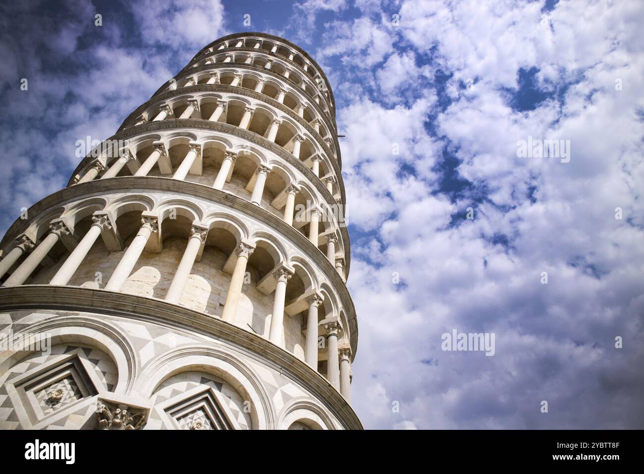 Architectural details of the famous leaning tower of Pisa Stock Photo ...