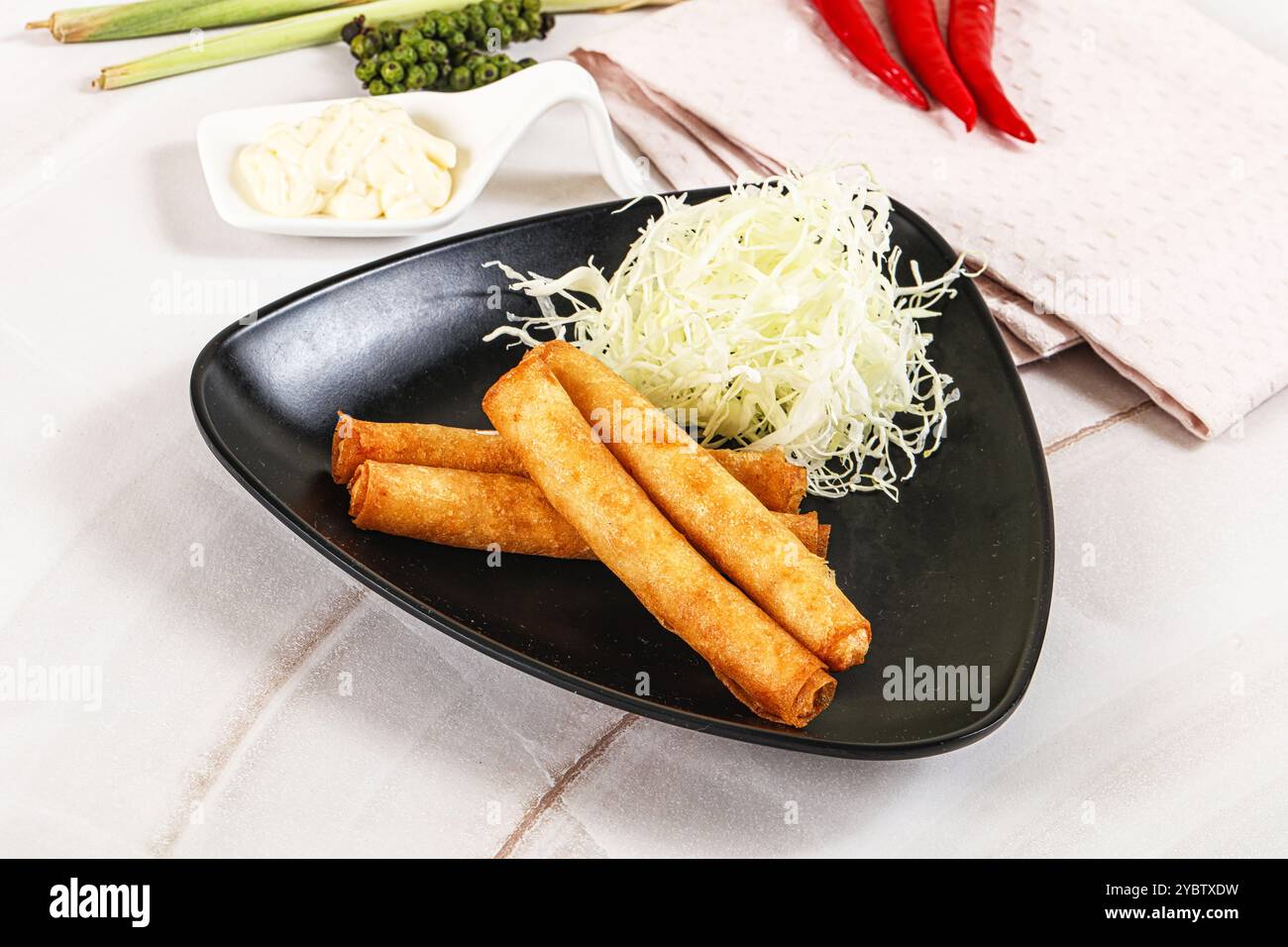 Fried spring roll with prawn and sauce Stock Photo - Alamy
