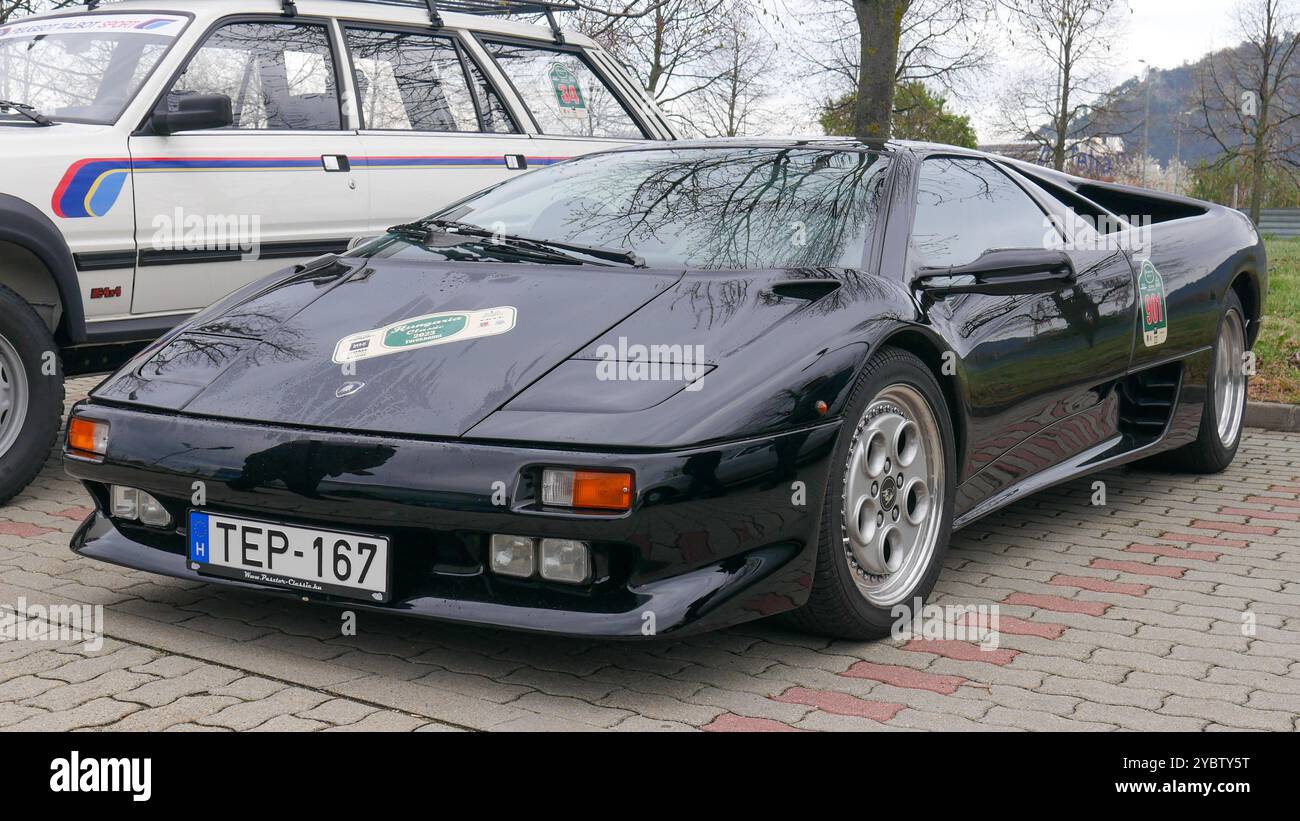 Lamborghini diablo classic hi-res stock photography and images - Alamy