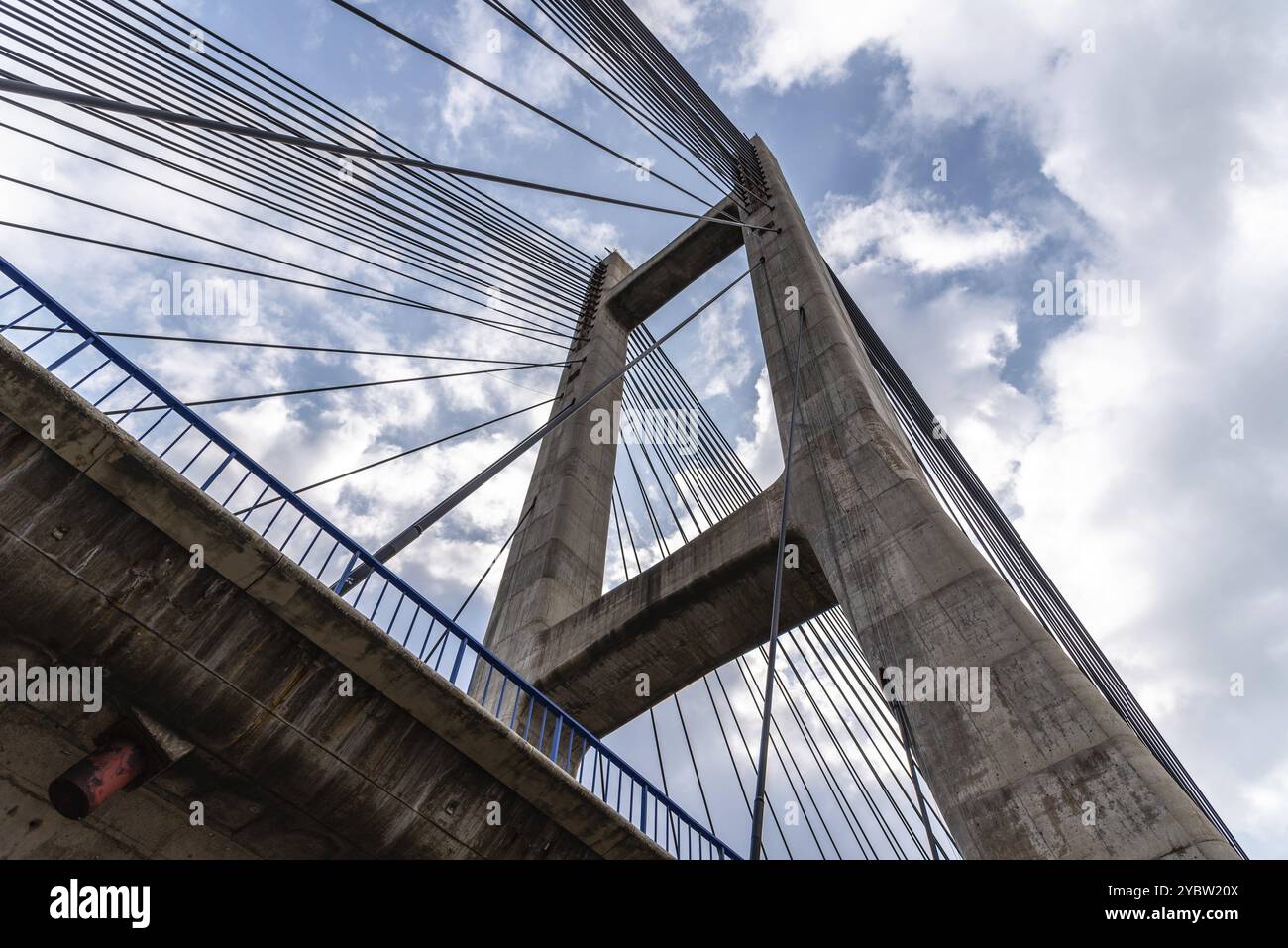 Bridge cables close up hi-res stock photography and images - Alamy