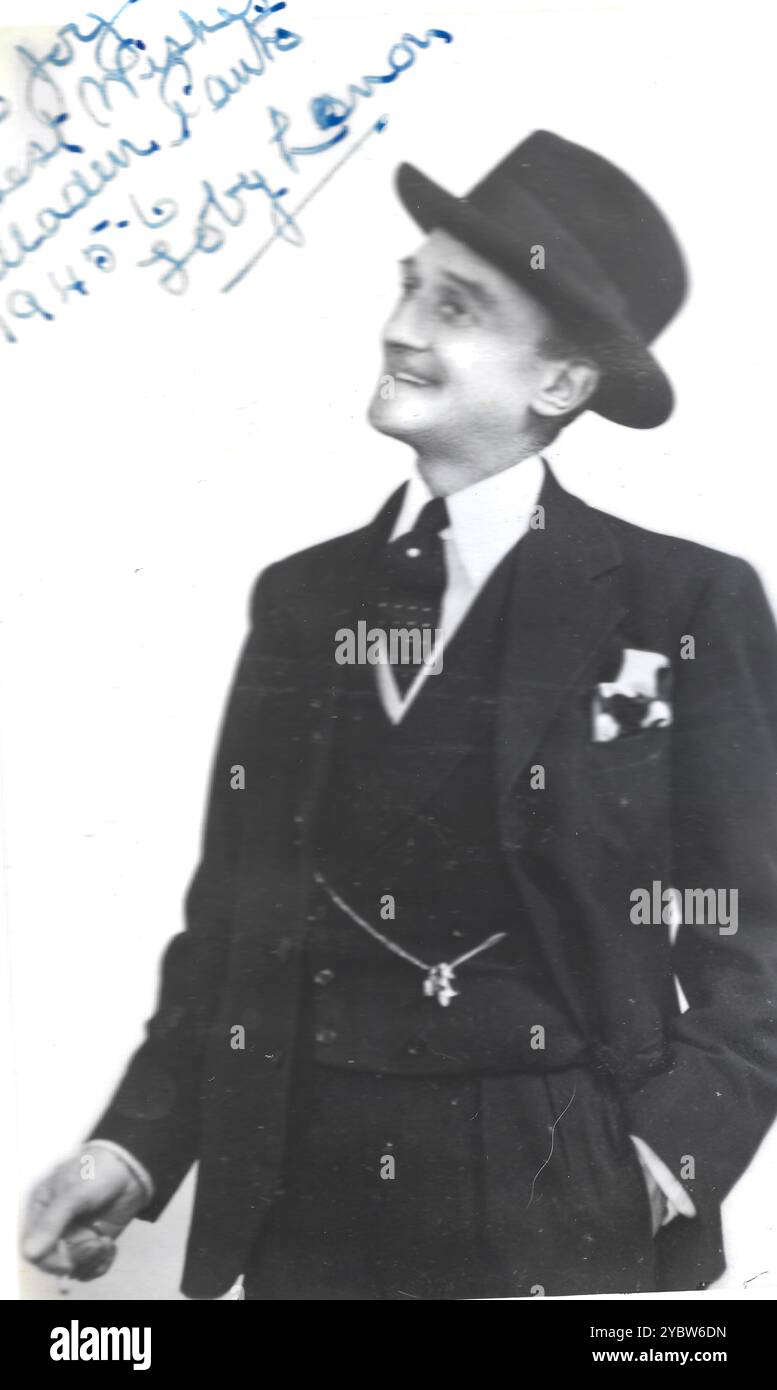 1940s english pantomime hi-res stock photography and images - Alamy