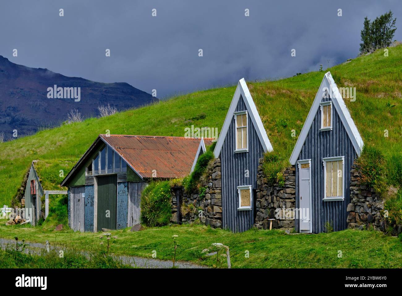Turf farmhouse iceland hi-res stock photography and images - Alamy