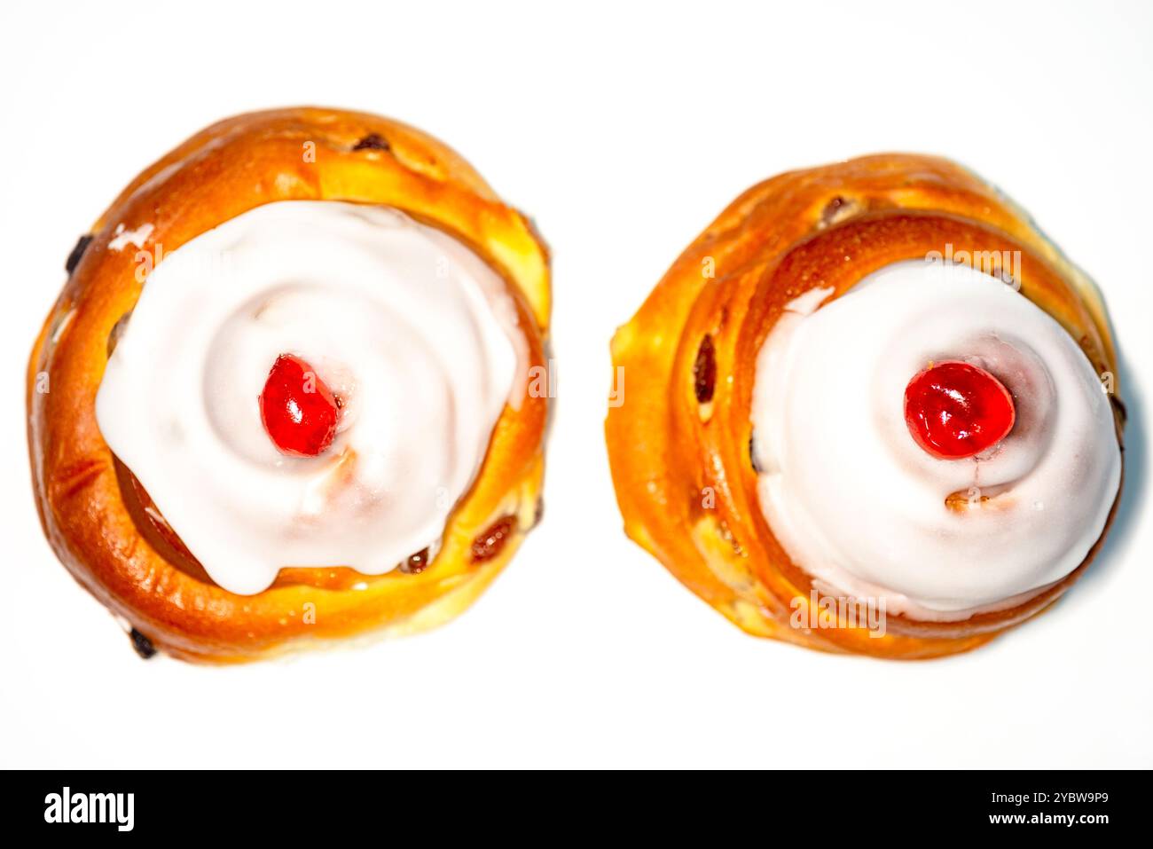 Buns and icing hi-res stock photography and images - Alamy