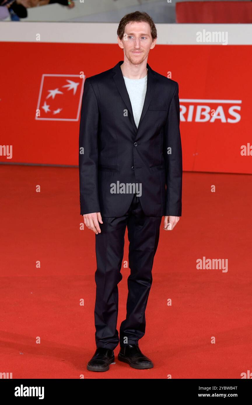 Simone Zambelli bei der Premiere der TV-Serie 'The Count of Monte Cristo' auf dem 19 ...