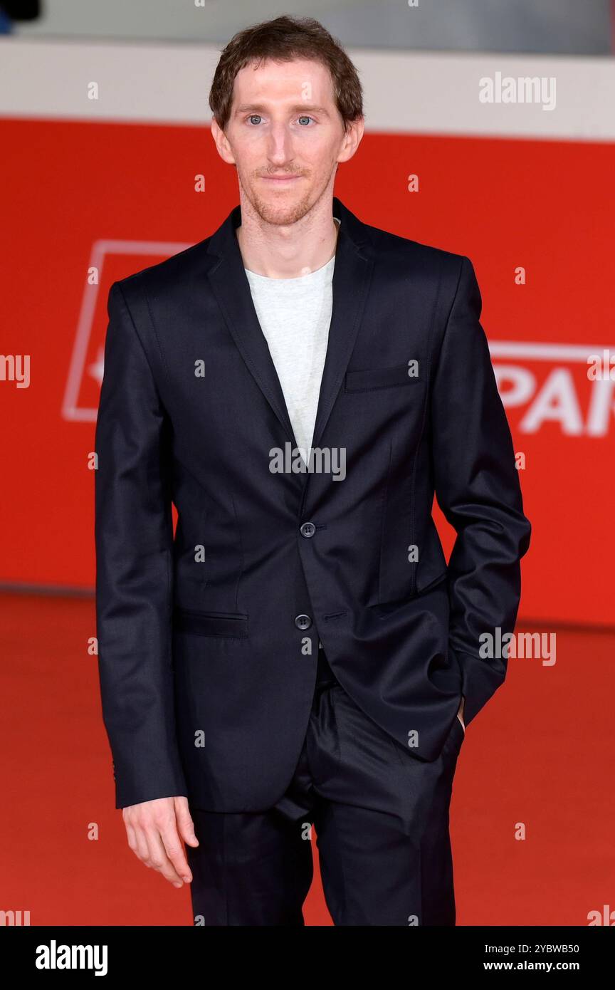 Simone Zambelli bei der Premiere der TV-Serie 'The Count of Monte Cristo' auf dem 19 ...