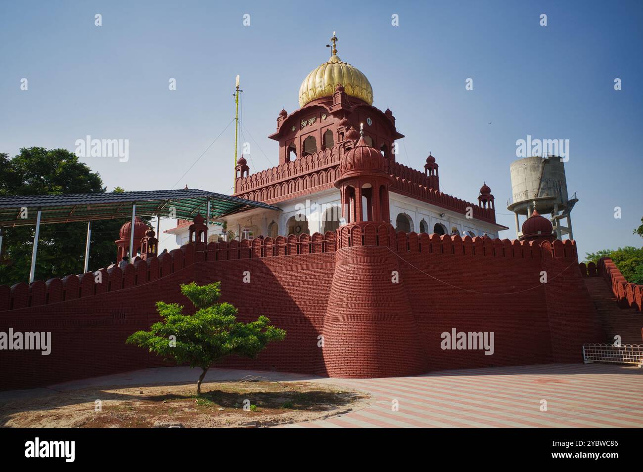 historical Sikh gurudwara Stock Photo - Alamy