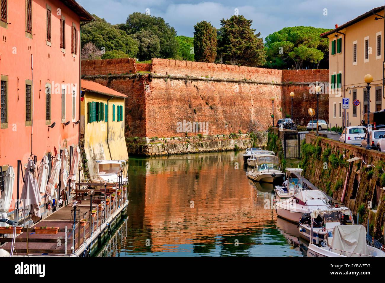 Fortifications in italy hi-res stock photography and images - Alamy