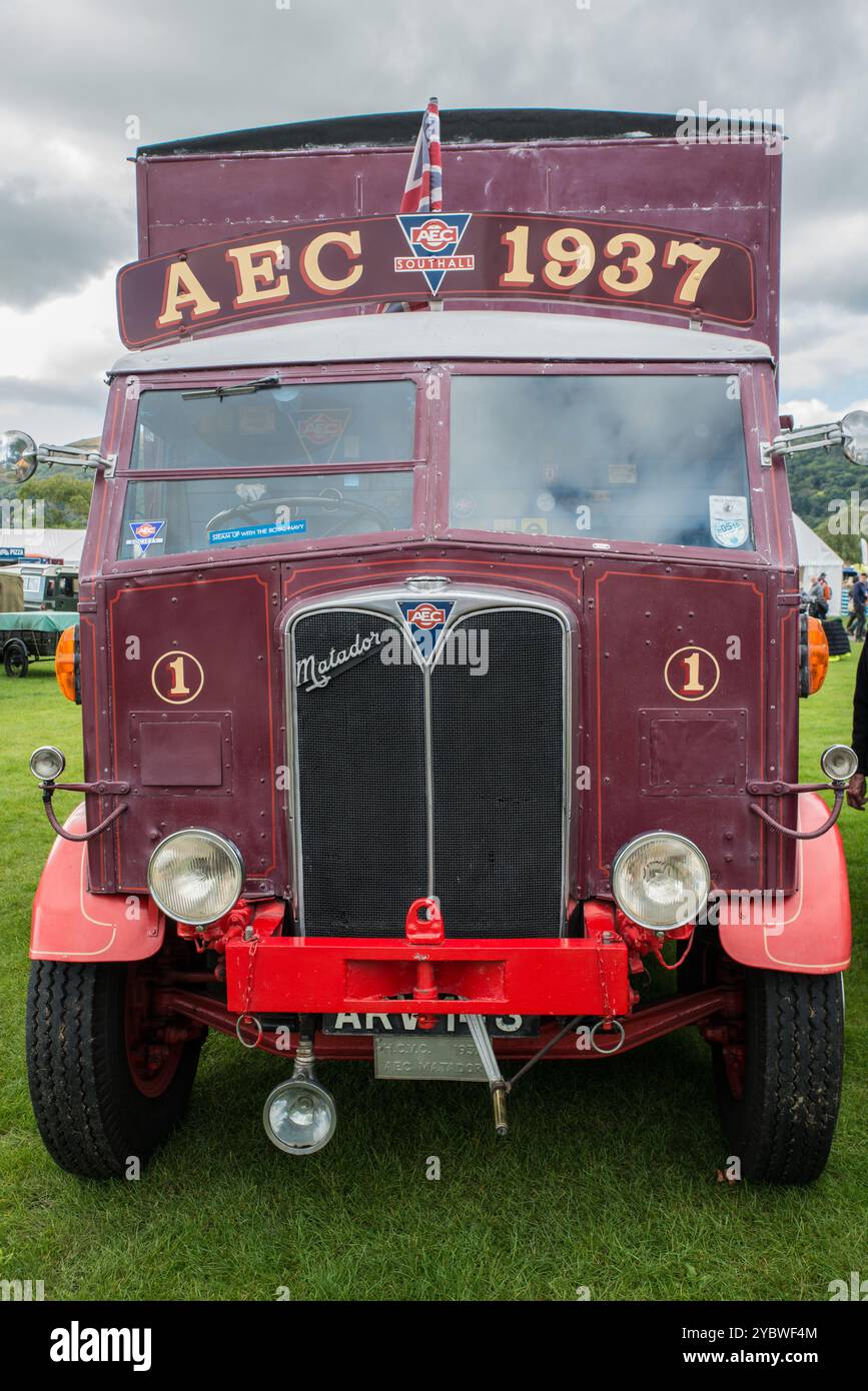 Aec matador front view hi-res stock photography and images - Alamy
