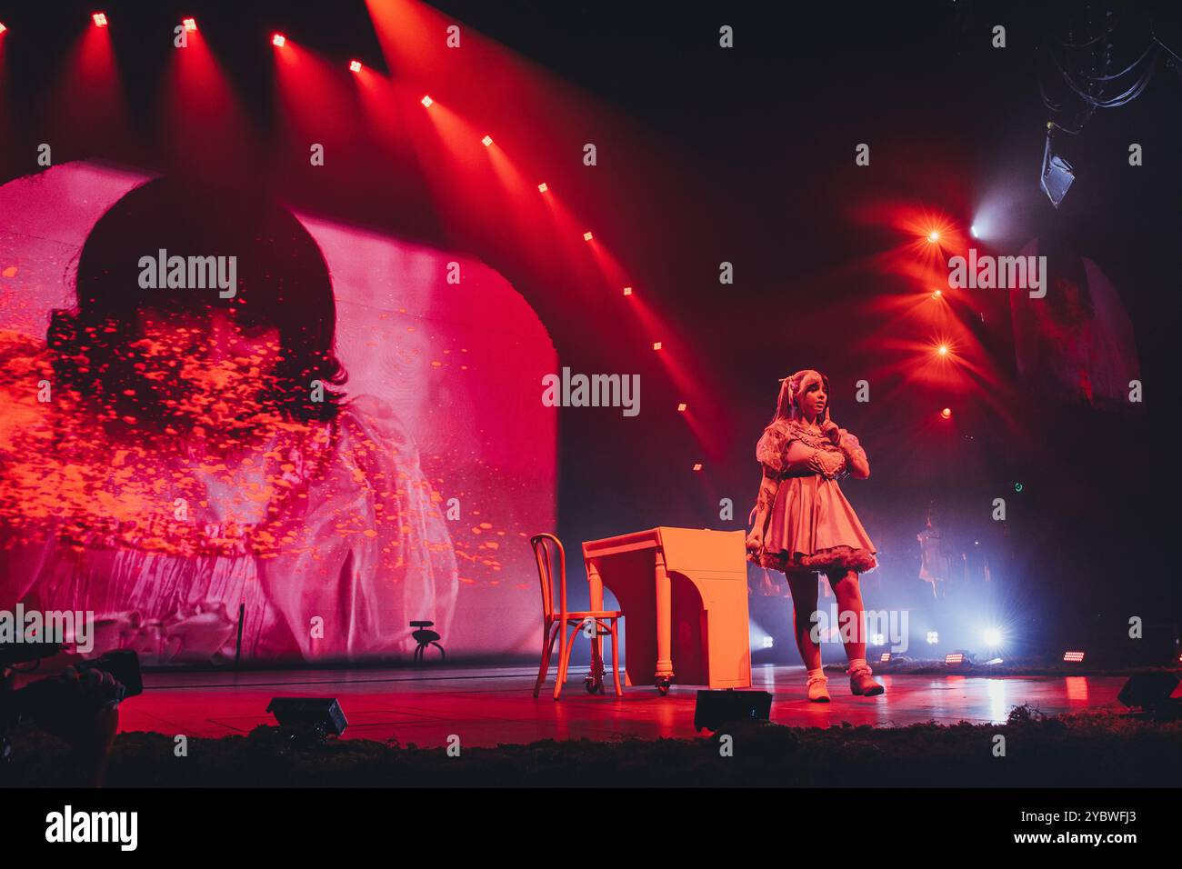 Melanie martinez fan hi-res stock photography and images - Alamy