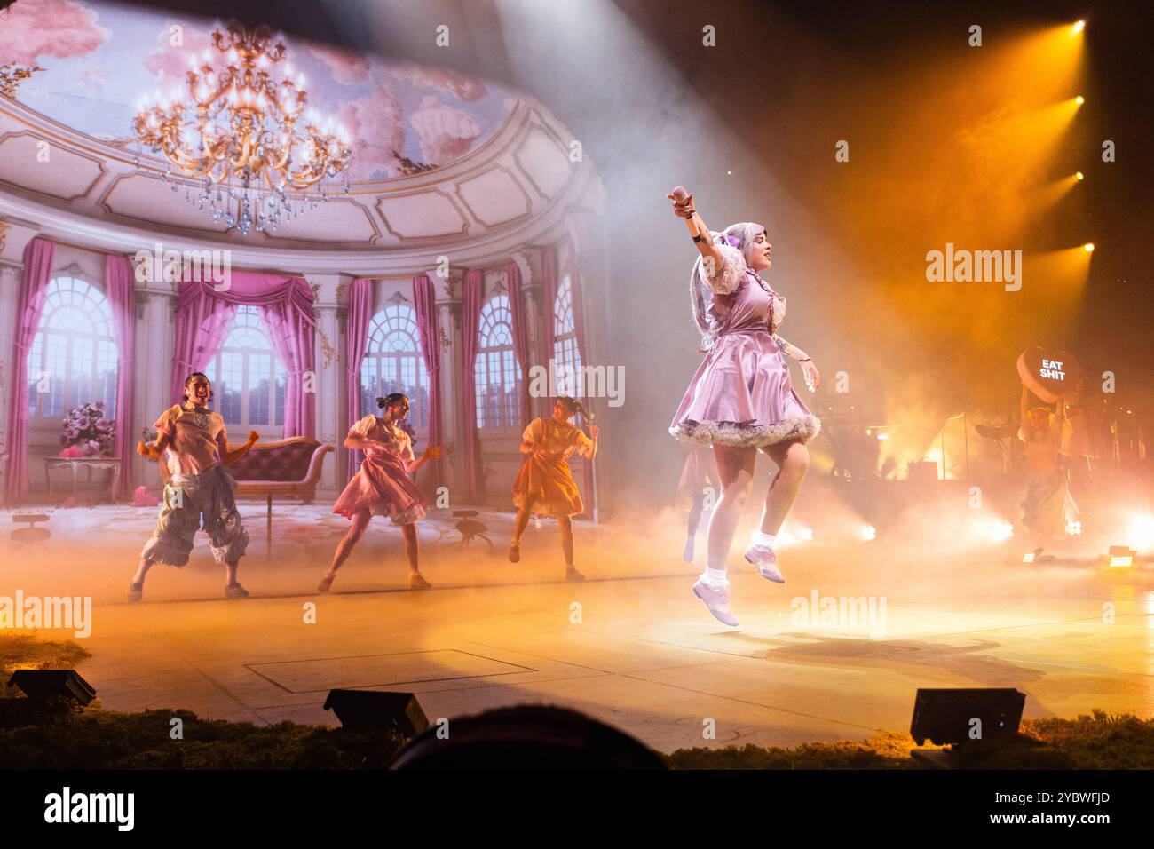 Melanie martinez fan hi-res stock photography and images - Alamy