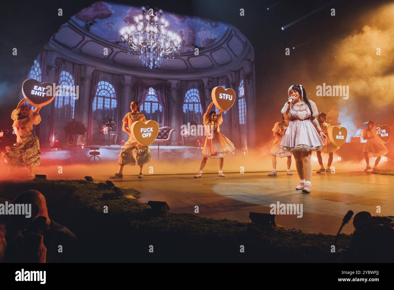 Melanie martinez fan hi-res stock photography and images - Alamy