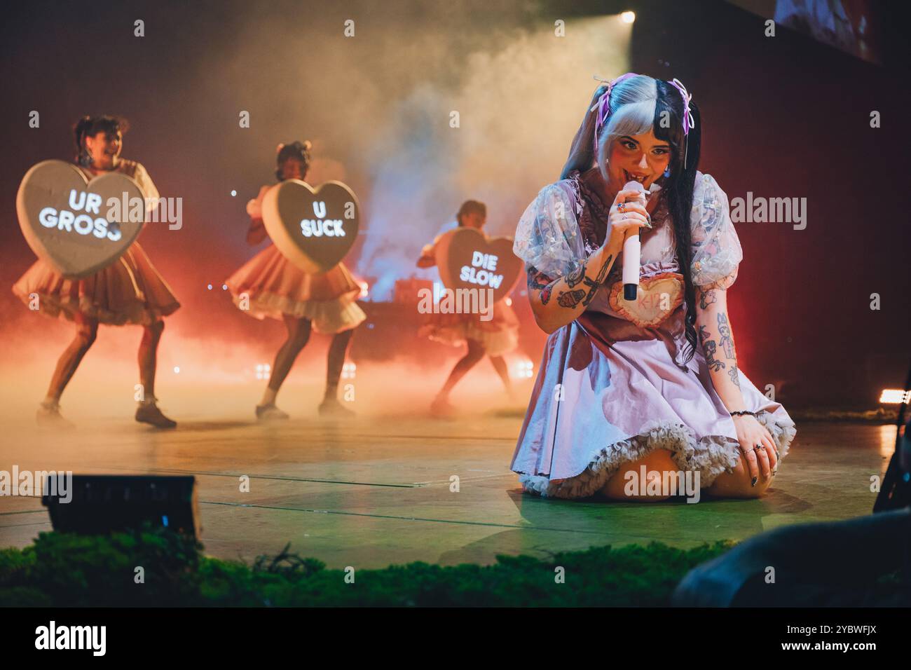 Melanie martinez fan hi-res stock photography and images - Alamy