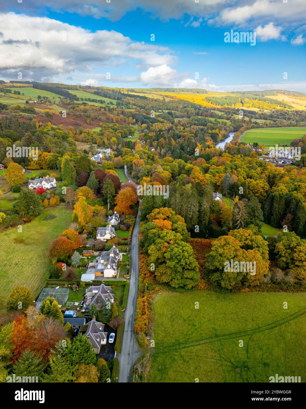 Strathtay village hi-res stock photography and images - Alamy