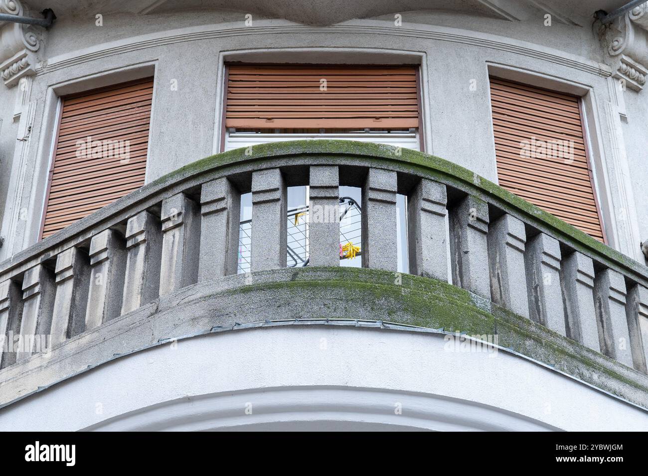 Curved concrete structure hi-res stock photography and images - Alamy