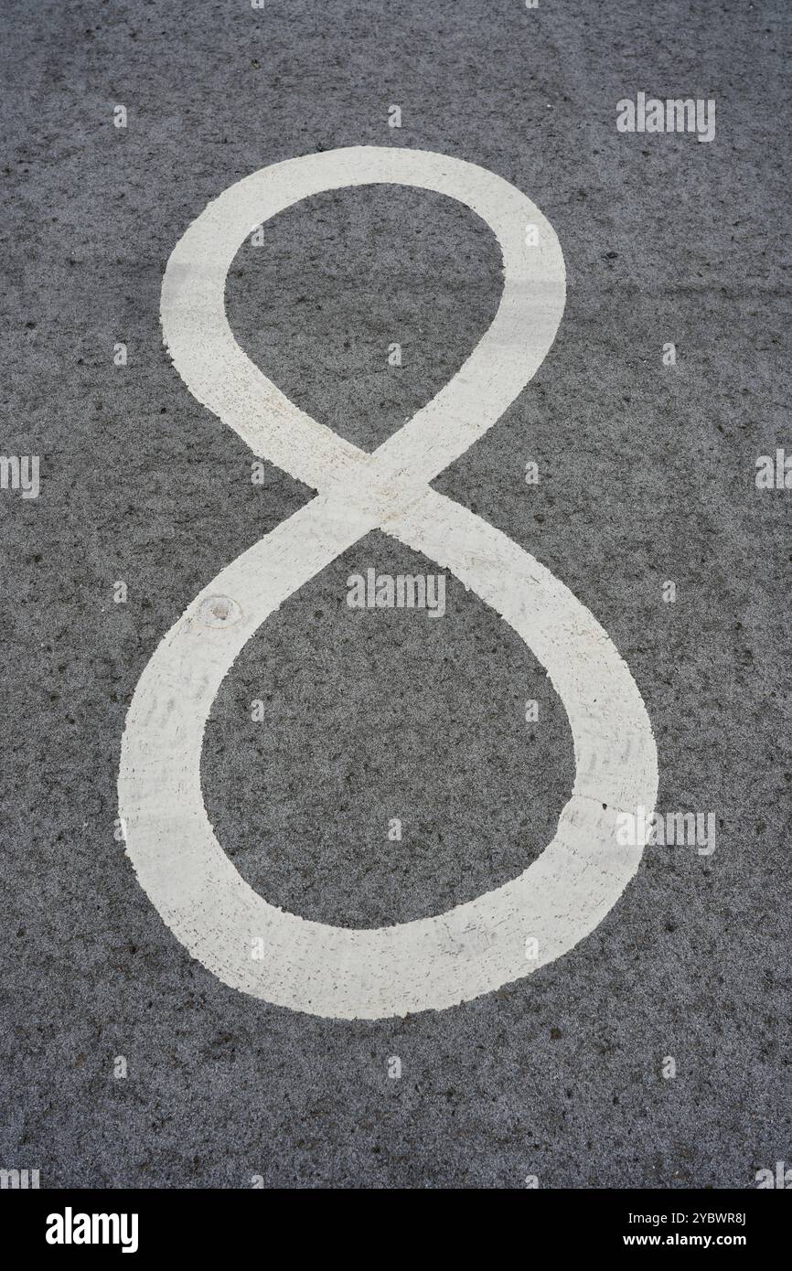 Number eight icon sign hi-res stock photography and images - Alamy