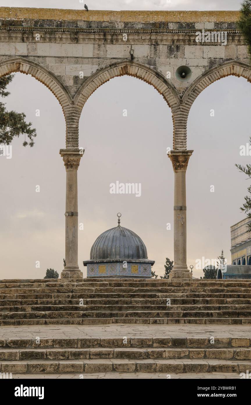 View through stone arches of the Dome of the Chain, a domed hexagon ...