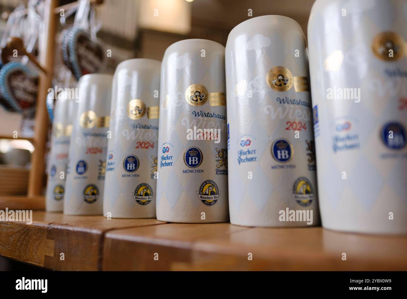 Die Krüge Edition 2024 - WirtshausWiesn 2024 - Pressekonferenz im ...