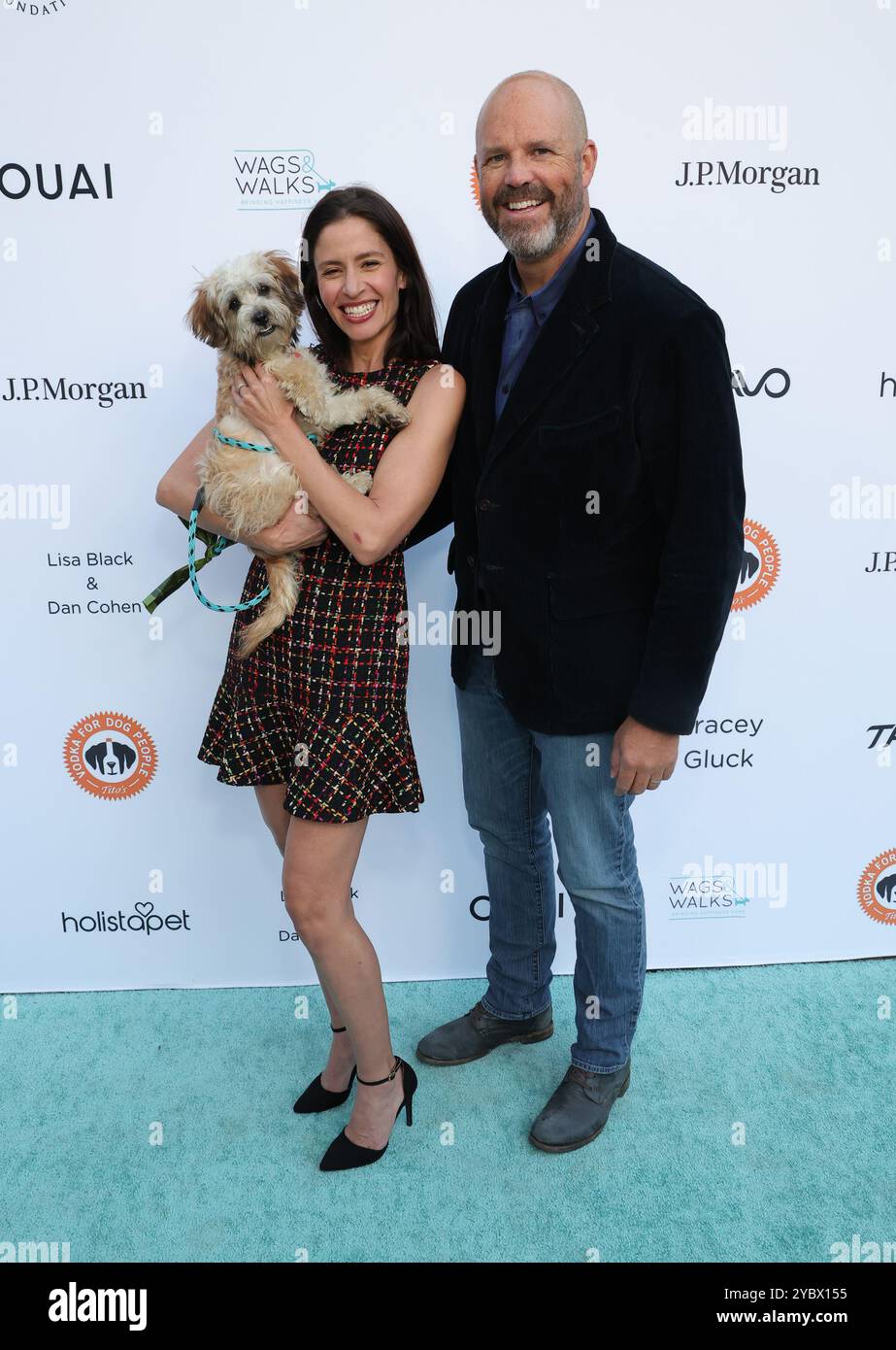 LOS ANGELES, CA - OCTOBER 19: David Denman, Mercedes Mason at the Wags ...