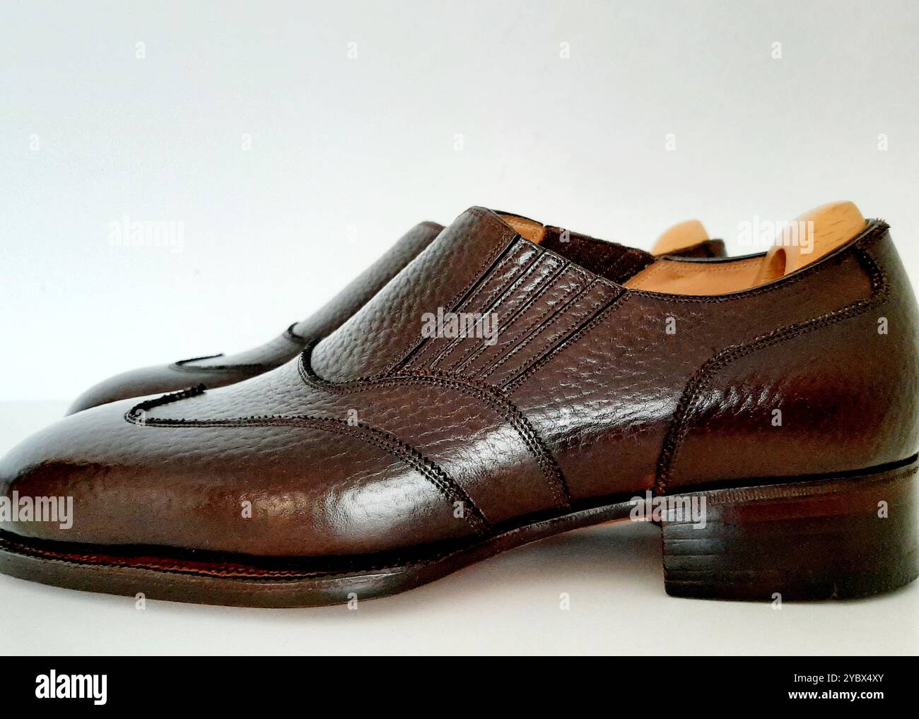 Premium British Handmade Bespoke Lazyman Shoes. Side gusset. Brown ...
