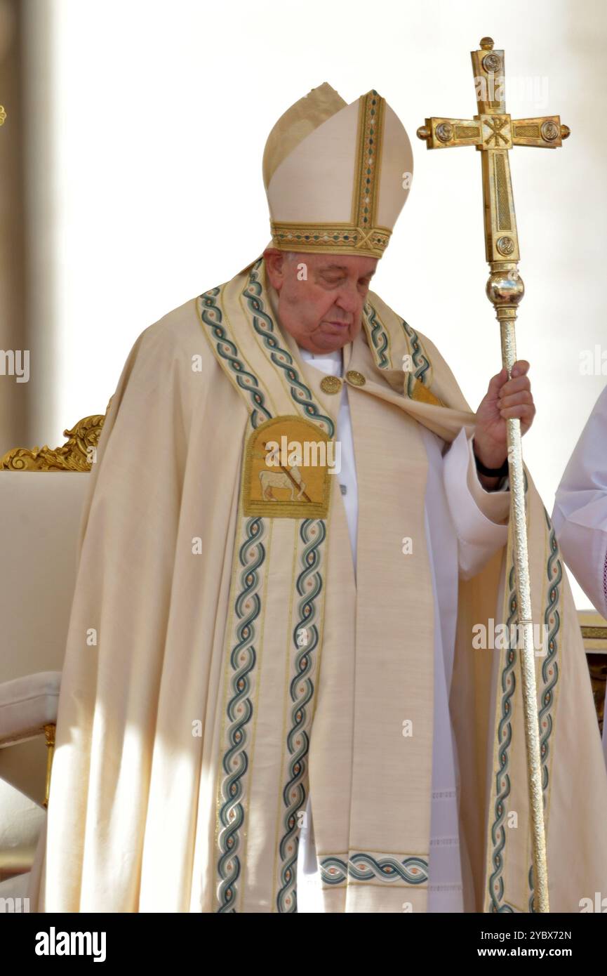 Vatican City State, Vatikanstadt. 20th Oct, 2024. Pope Francis presides ...