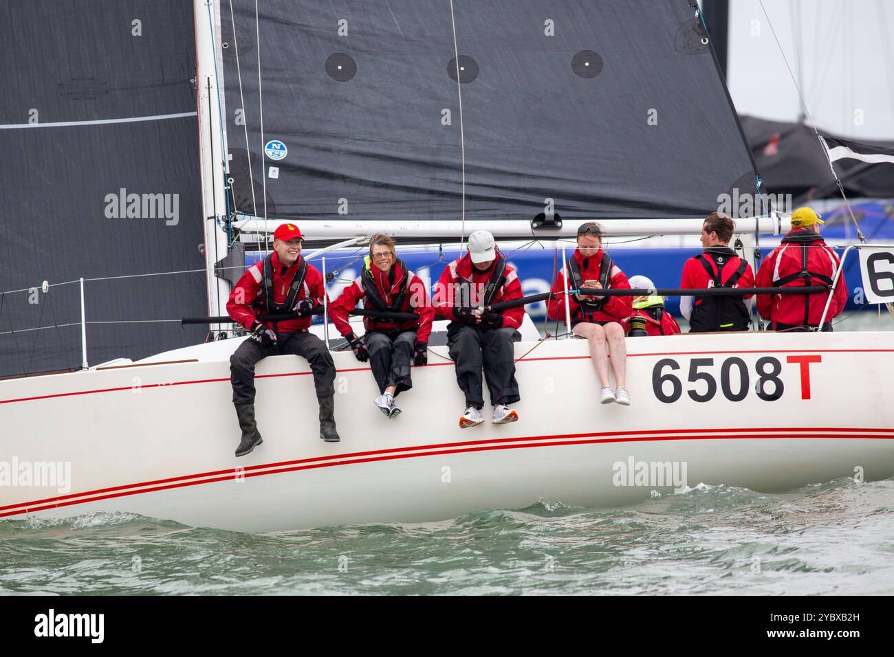 IRC Class 6 yachts racing in Cowes Week 2022 Stock Photo - Alamy