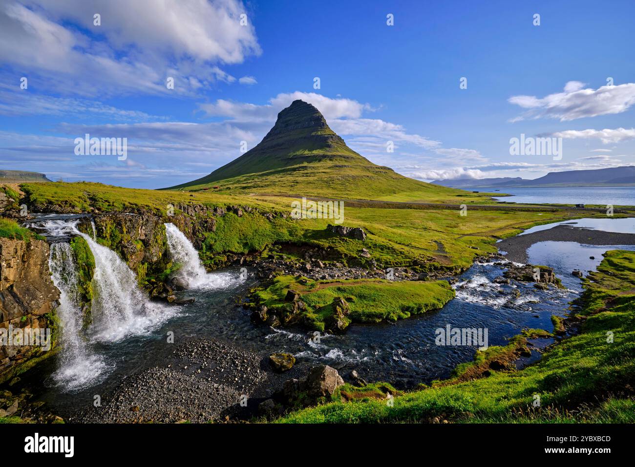 Iceland, Vesturland, Snaefellsnes peninsula, Grundarfjordur ...
