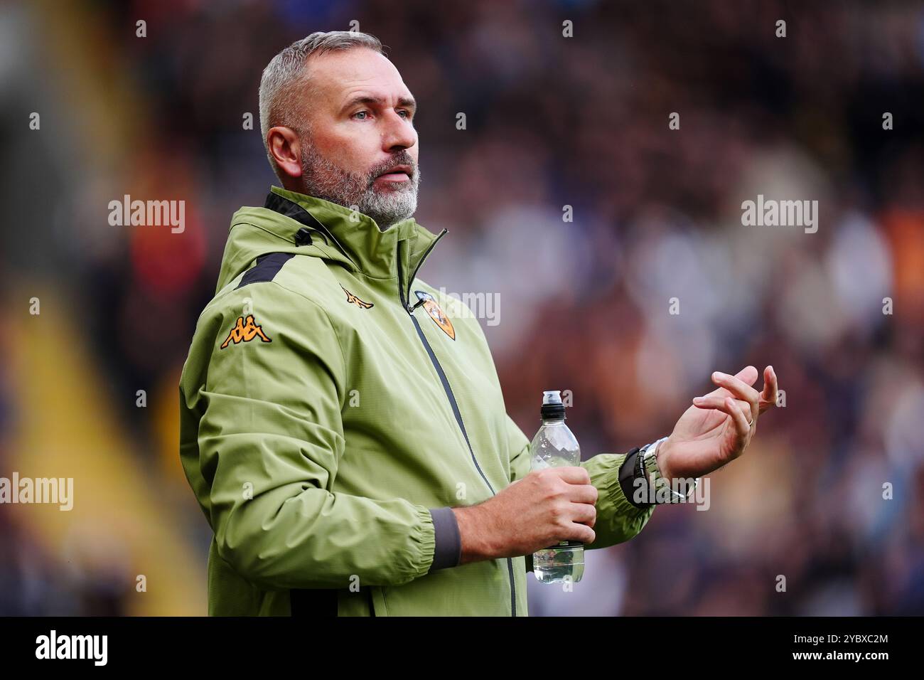 Hull City manager Tim Walter during the Sky Bet Championship match at ...