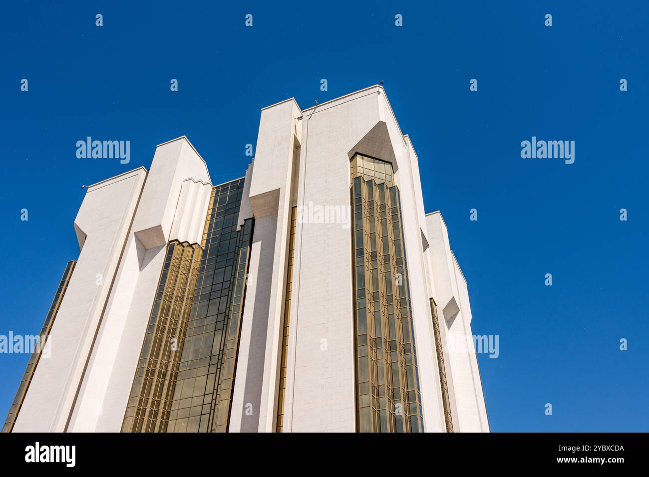 Moldova chisinau architecture presidential hi-res stock photography and ...