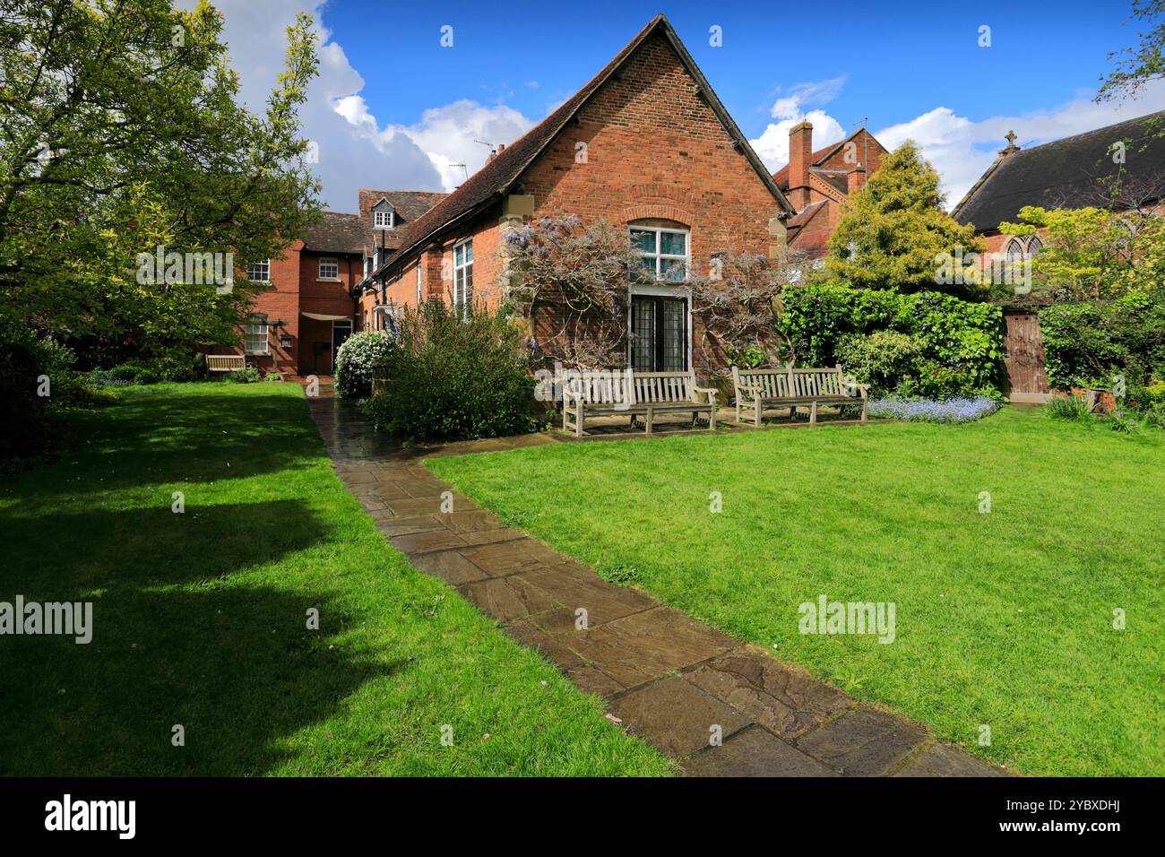 The Quakers Garden in the grounds of the Warwick Quakers house, Warwick ...