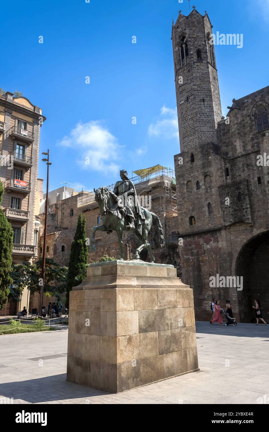 The life size bronze equestrian statue of Ramon Berenguer III by ...
