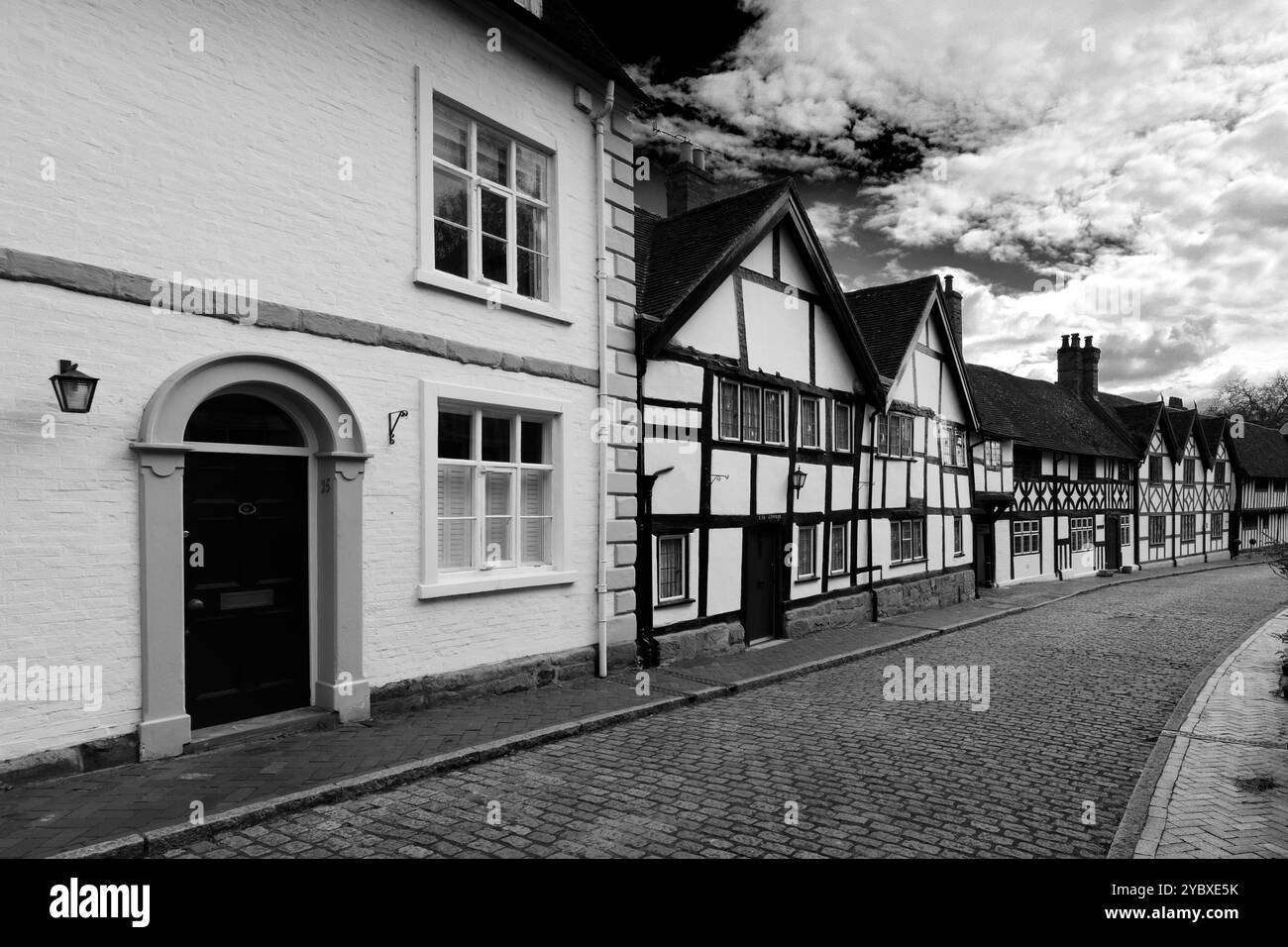 15th and 16th century buildings along Mill street, Warwick town ...