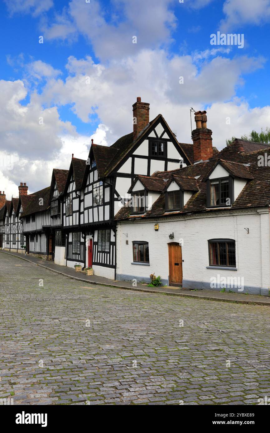 15th and 16th century buildings along Mill street, Warwick town ...