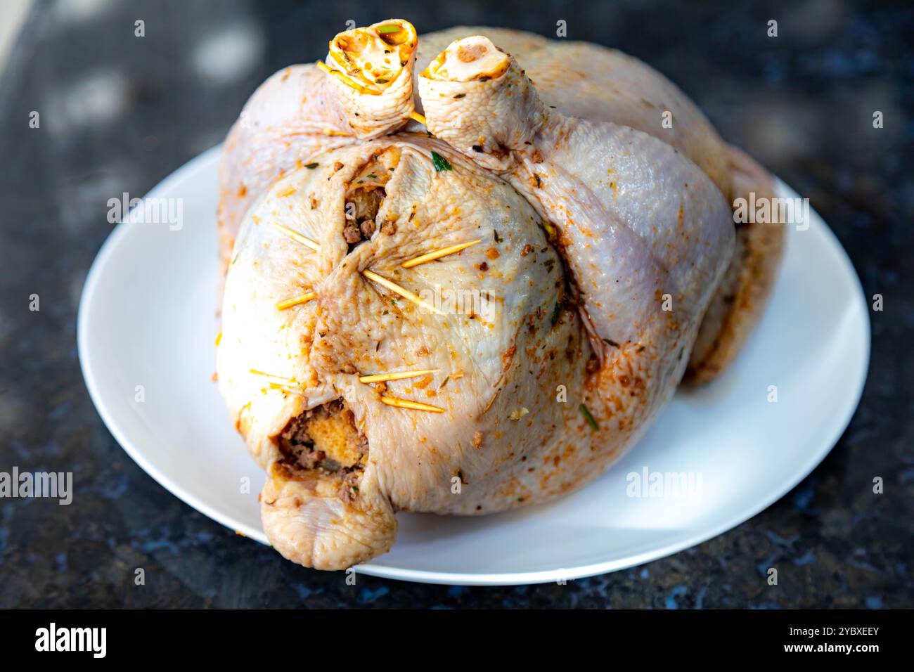 Rustic grilled chicken wings hi-res stock photography and images - Alamy