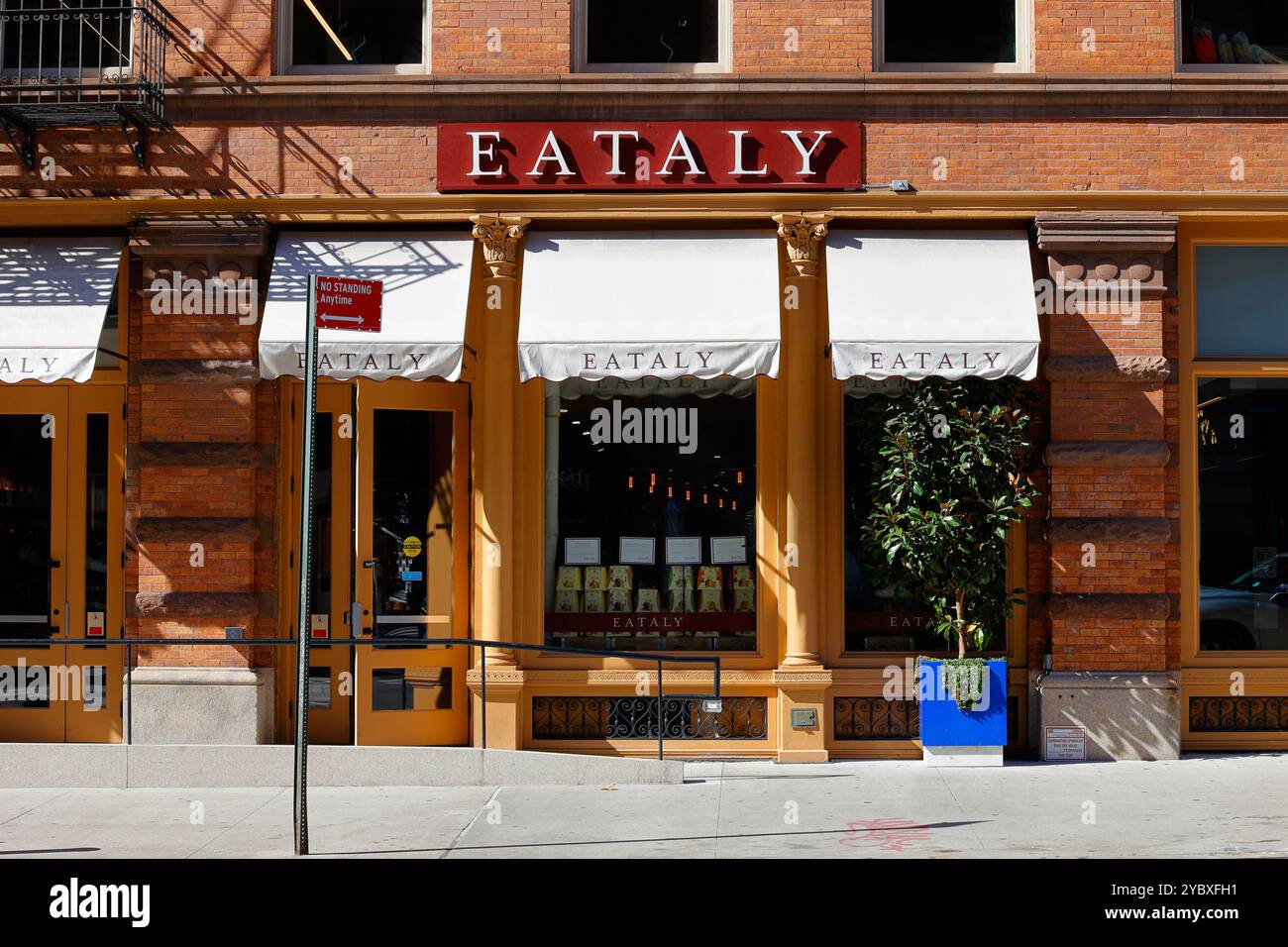 Eataly, 200 Lafayette St, New York. NYC storefront photo of an Italian ...