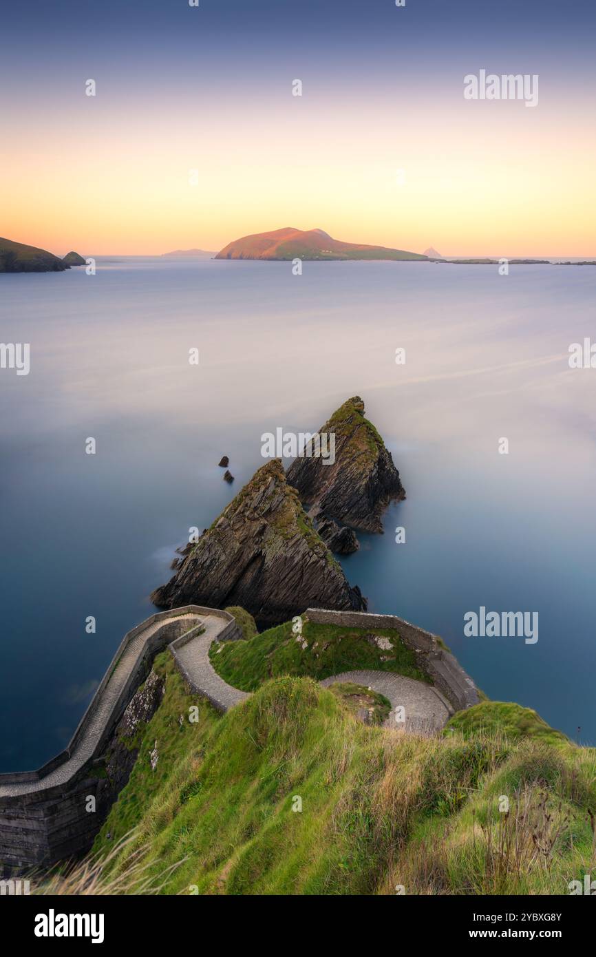 Beautiful dunquin pier dingle peninsula hi-res stock photography and ...