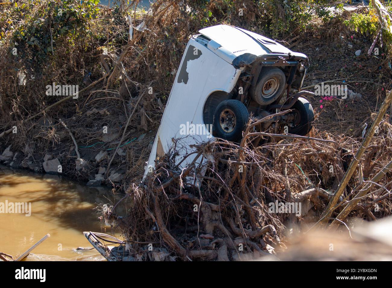 Biltmore Village, United States. 14 April, 2022. A work van face down ...